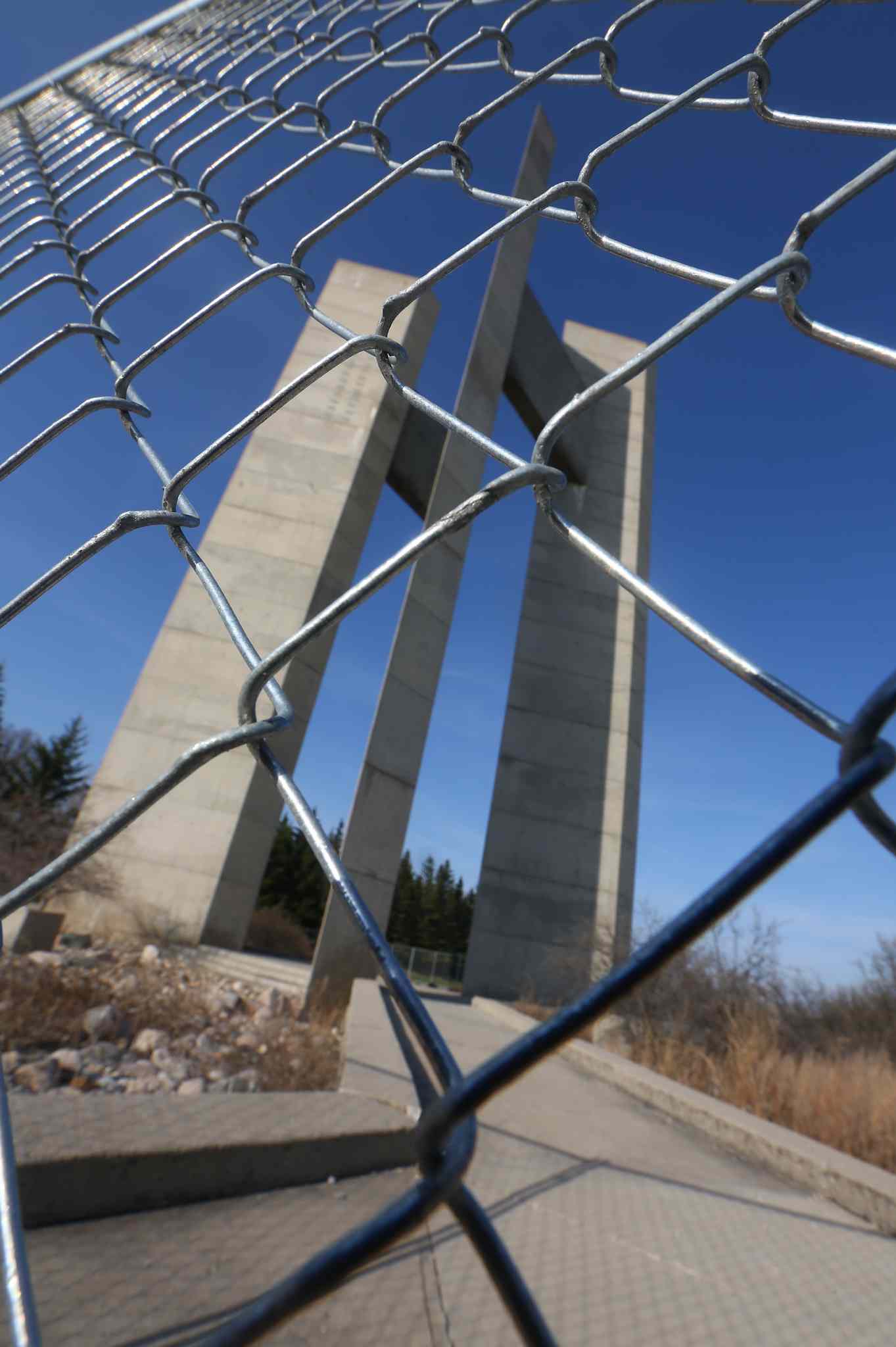 Iconic Peace Tower on last legs – Winnipeg Free Press