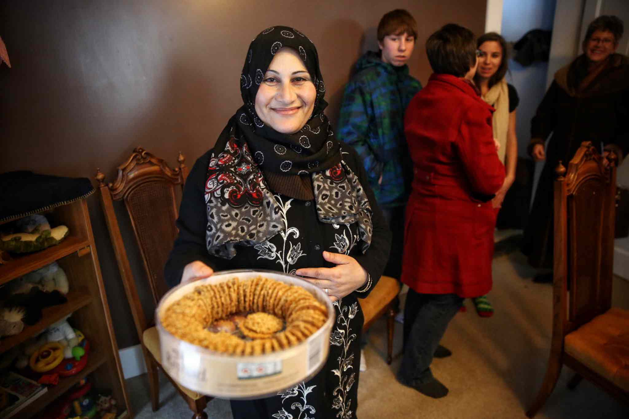 First wave of refugees welcomed to Manitoba – Winnipeg Free Press