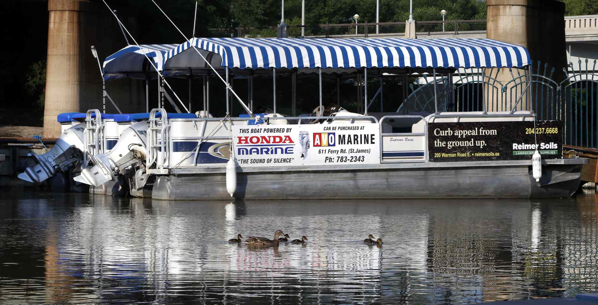 Water Bus service on Red River resumes – Winnipeg Free Press