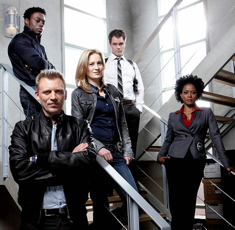 Actor makes dysfunctional detective compelling – Winnipeg Free Press