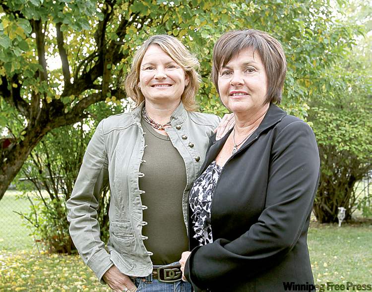 Caring sisters both receive mental-health awards – Winnipeg Free Press