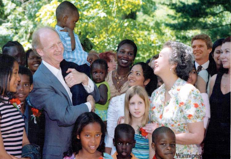 Adrienne Clarkson celebrates Canadian diversity, ‘cosmopolitan ethic ...