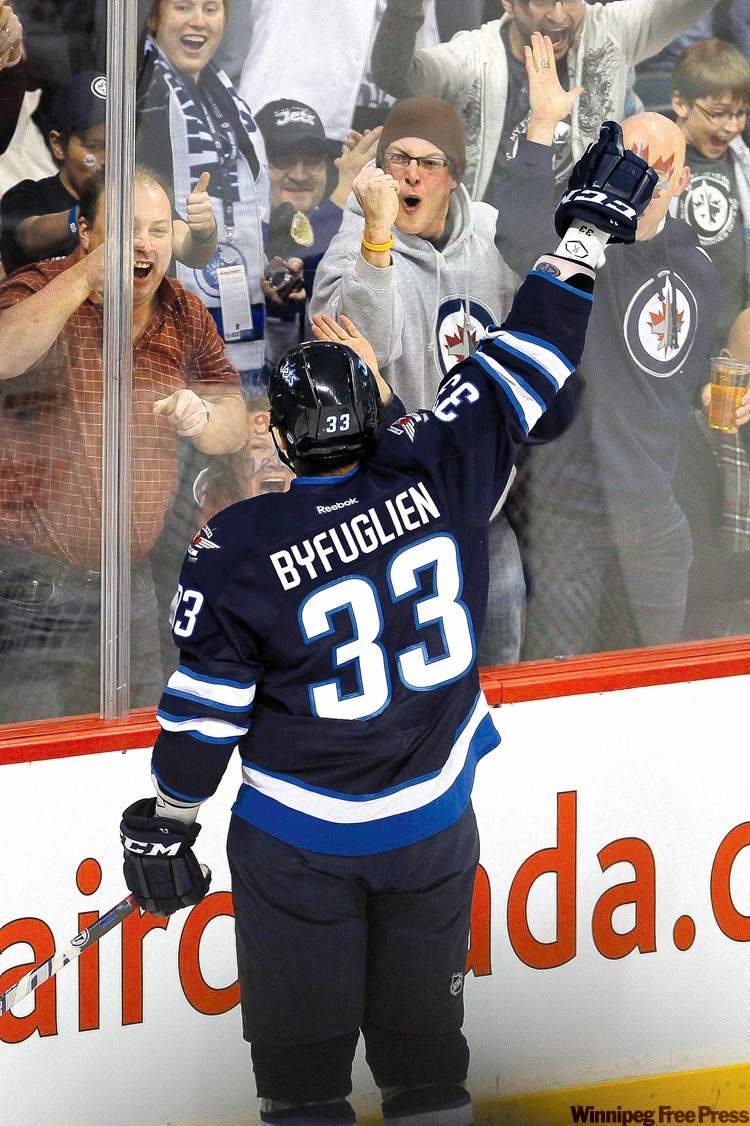 Jets welcome baby Buff – Winnipeg Free Press
