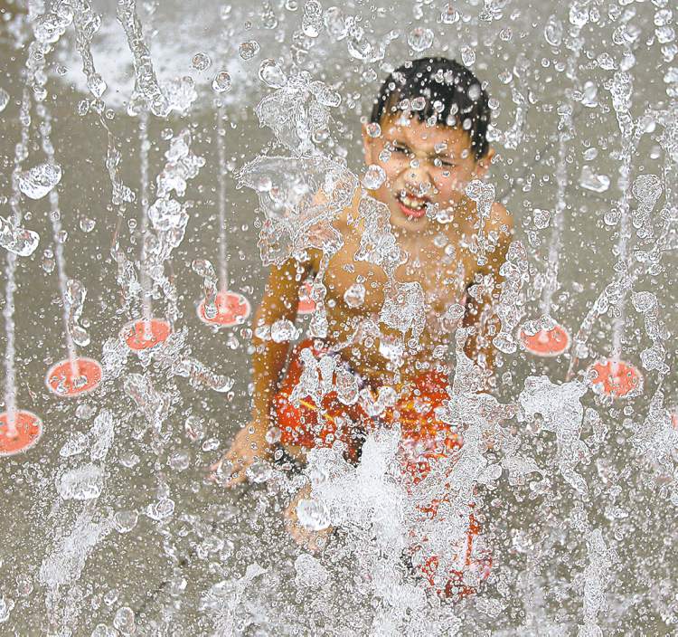 Katz gives water-park scheme a deadline – Winnipeg Free Press