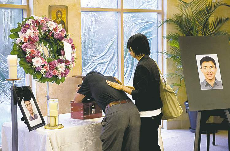 Family says farewell to Jun Lin in emotional service – Winnipeg Free Press