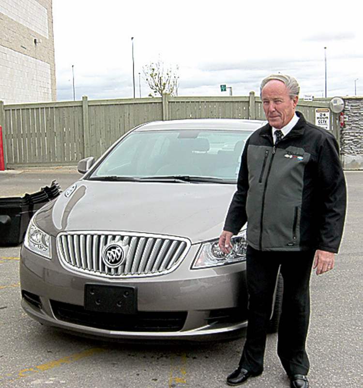 DEALER: Denis Verrier – Winnipeg Free Press