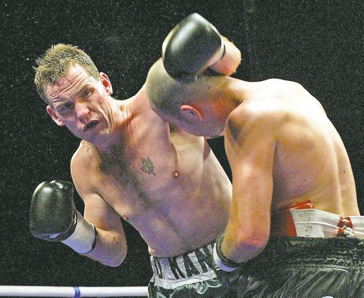 City’s boxing cop on life-support after fall down stairs – Winnipeg ...