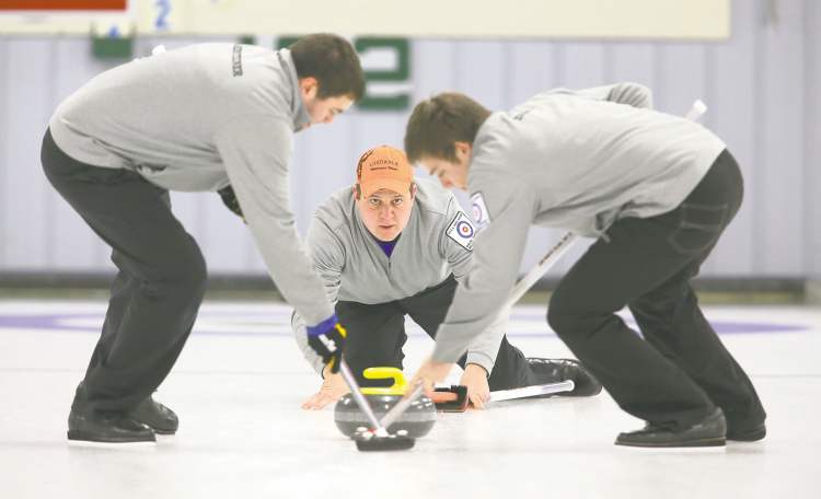 U.S. Olympians curling for fun – Winnipeg Free Press
