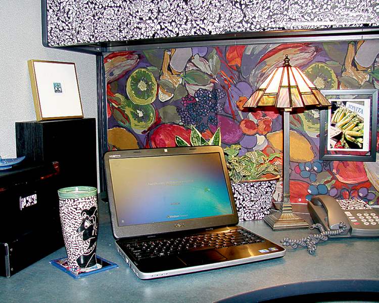 Free your inner cubicle monkey – Winnipeg Free Press