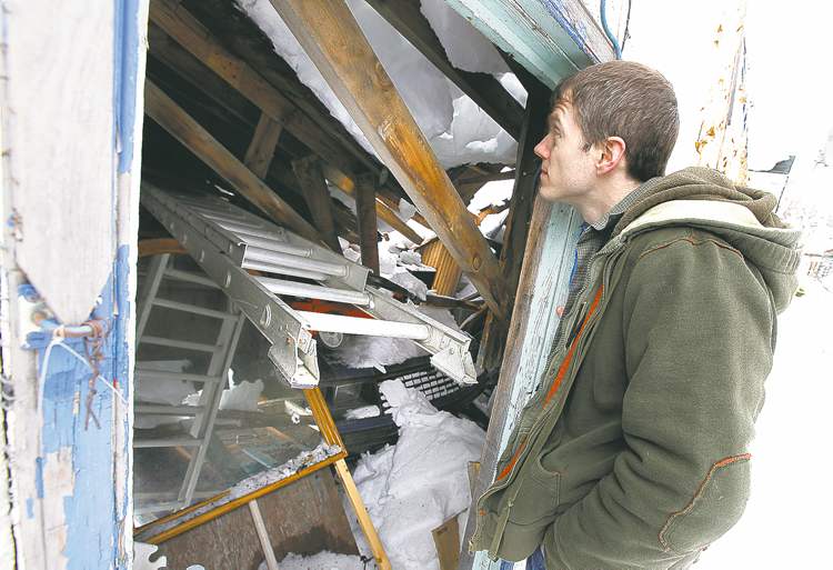 Garage roof’s collapse a shock – Winnipeg Free Press