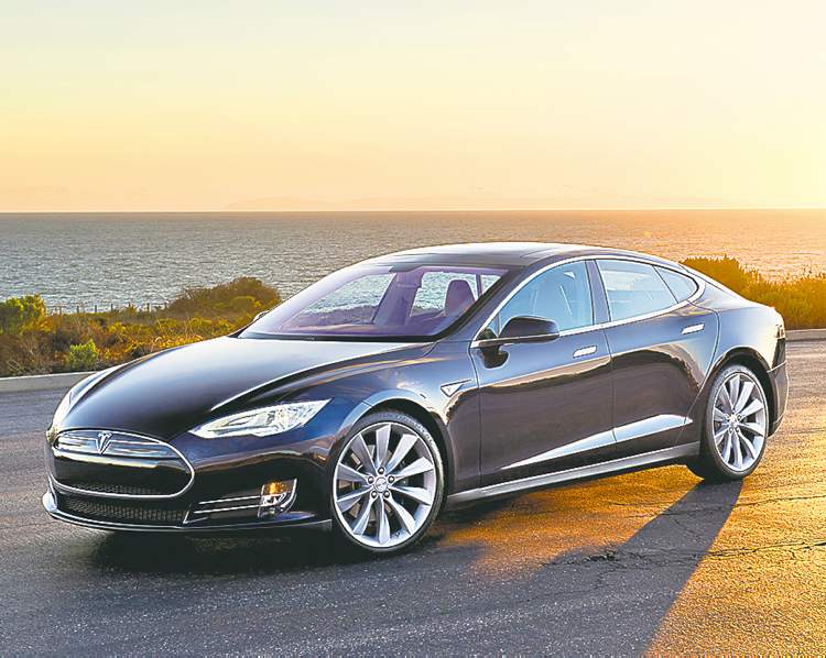 Tesla boasts electric car safest on the road – Winnipeg Free Press