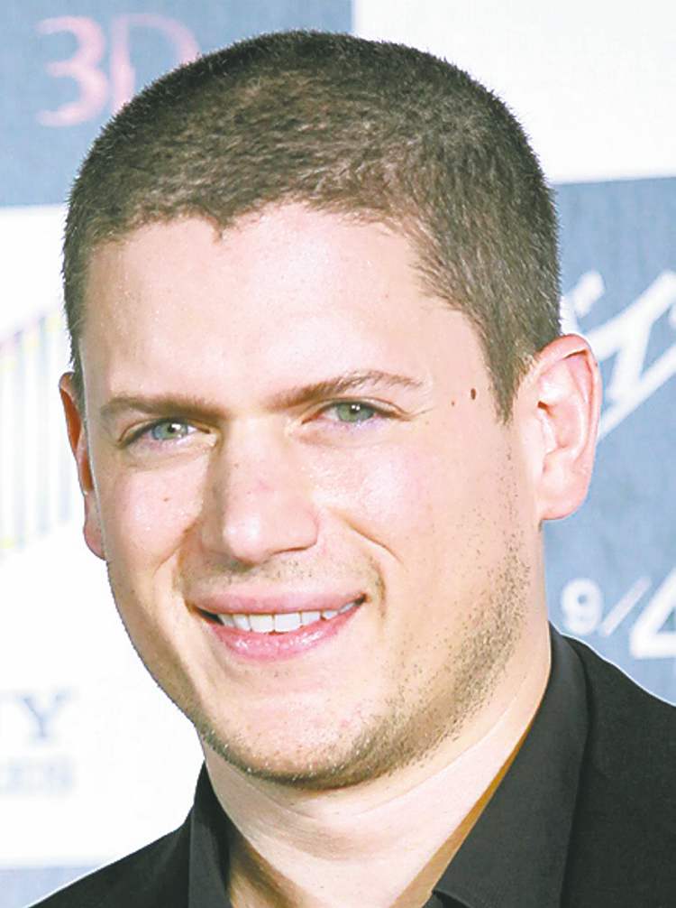 Actor Miller comes out, rejects Russian visit – Winnipeg Free Press