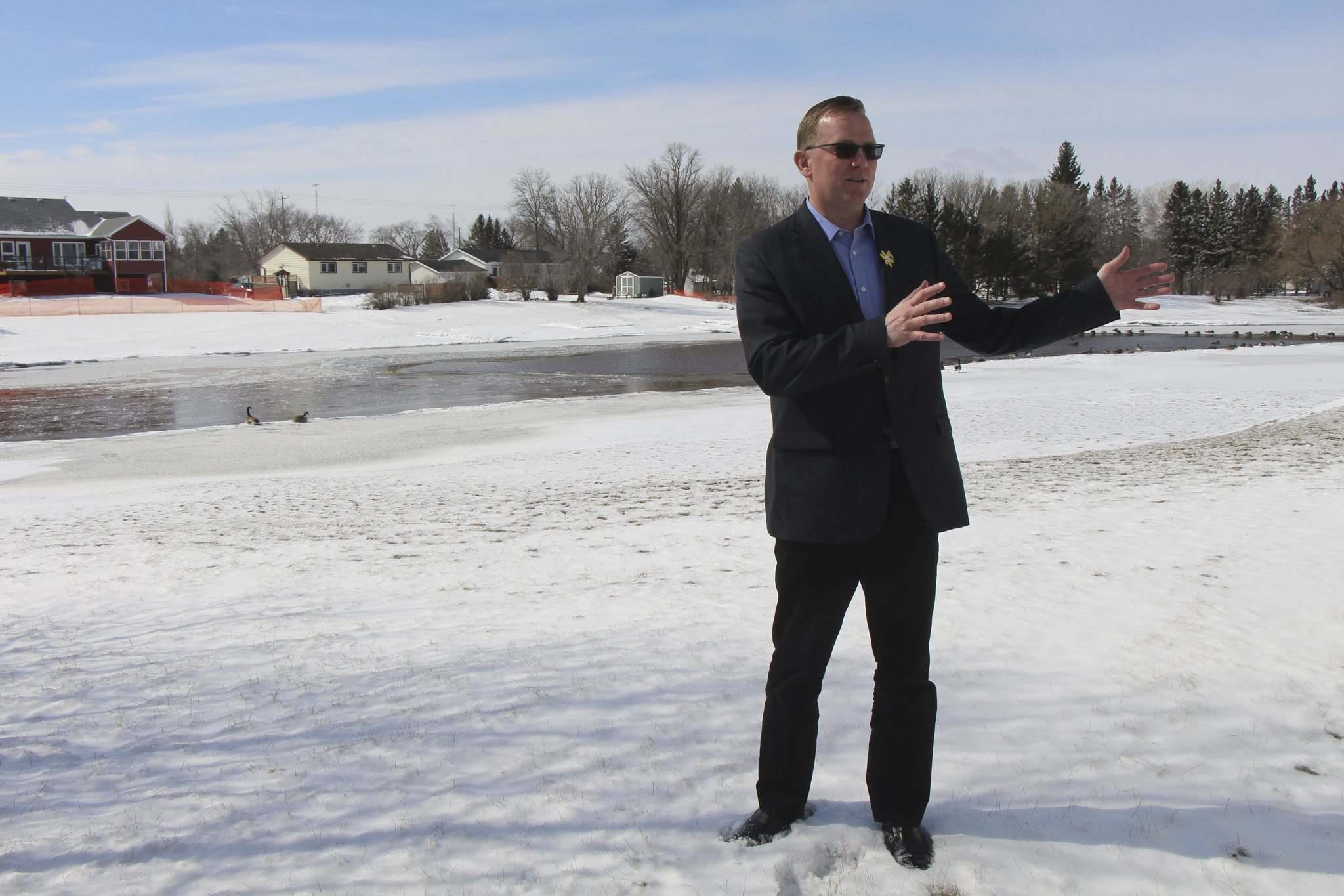 Flood evacuees may turn the orange tide in Interlake riding – Winnipeg ...