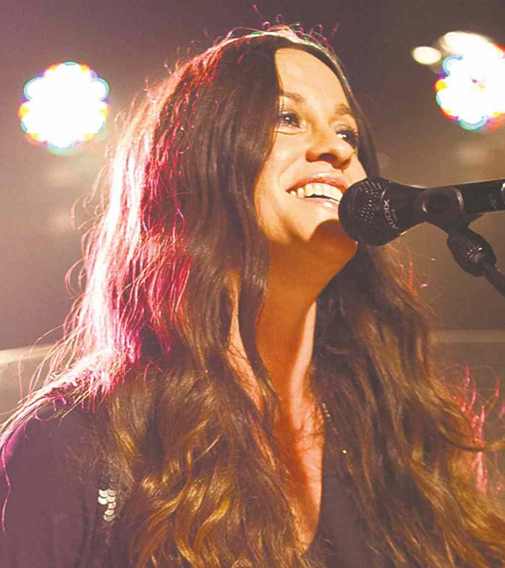 Morissette hoping to hit Broadway – Winnipeg Free Press