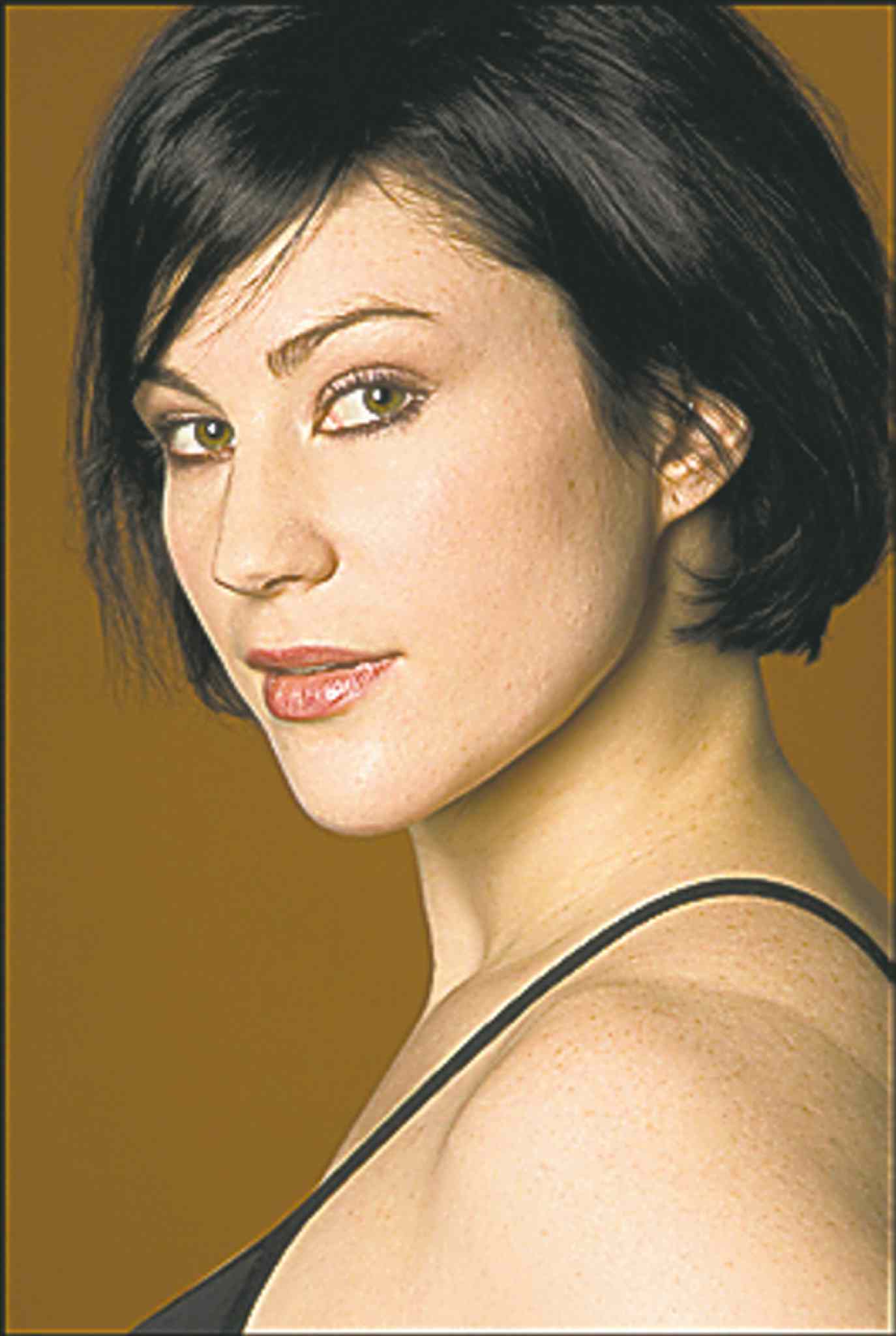 Ex-Brandonite actress turning heads in NYC – Winnipeg Free Press