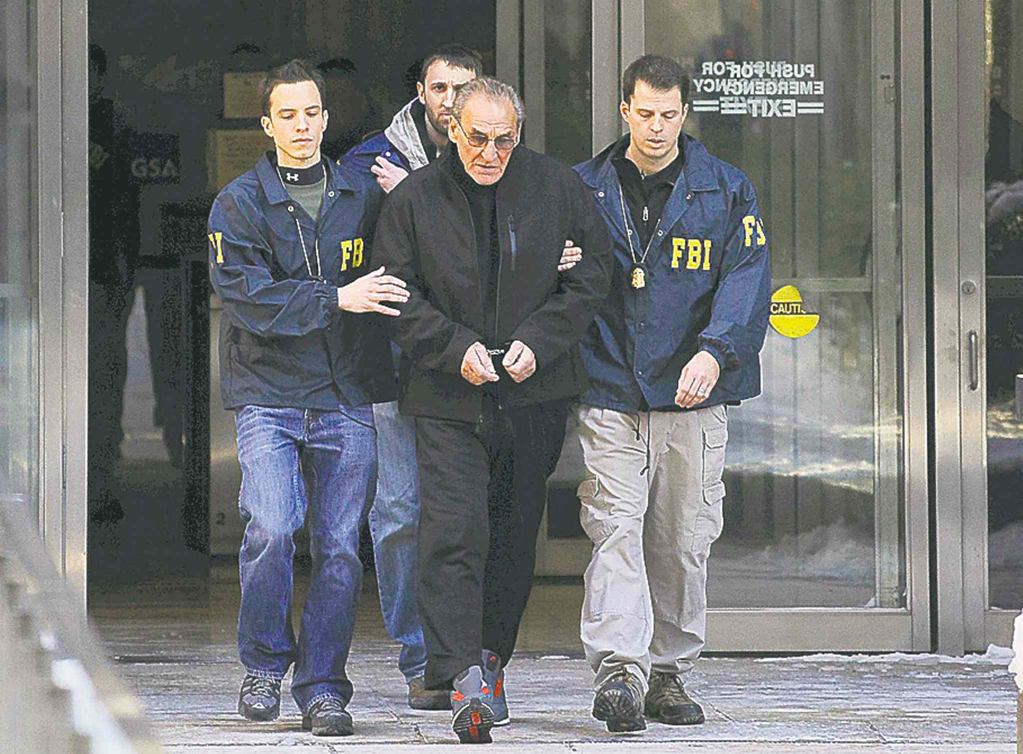 Lufthansa Heist Movie 60 Photos - Moonagedaydream.film