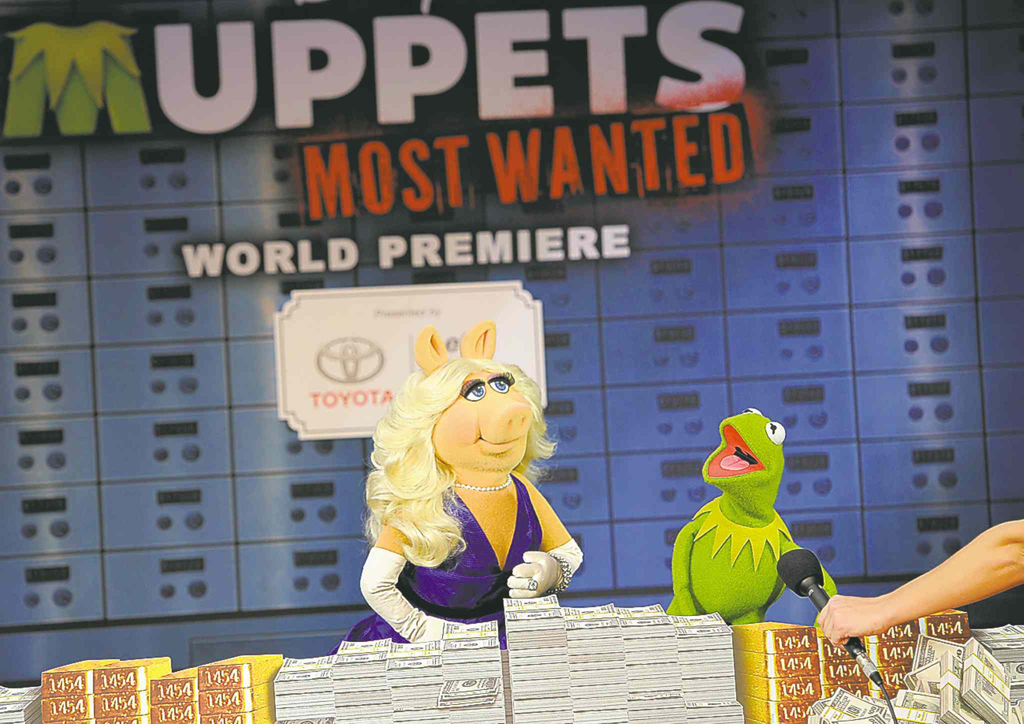 Stars line up behind Muppets – Winnipeg Free Press
