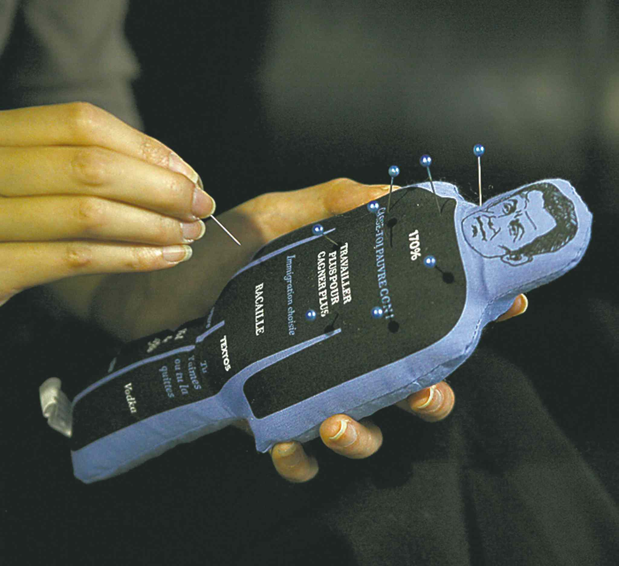 Intimate couples play the ‘hanger’ games – Winnipeg Free Press