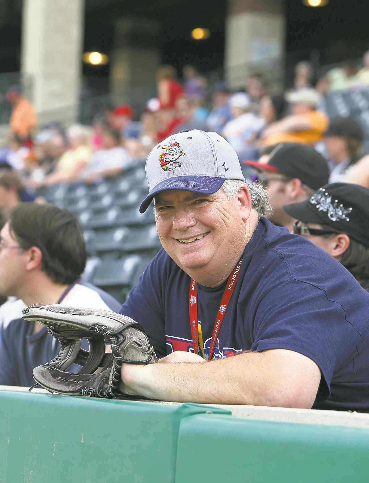 Goldeyes fan Jim Busby gains Internet fame with Gold Glove catch of ...