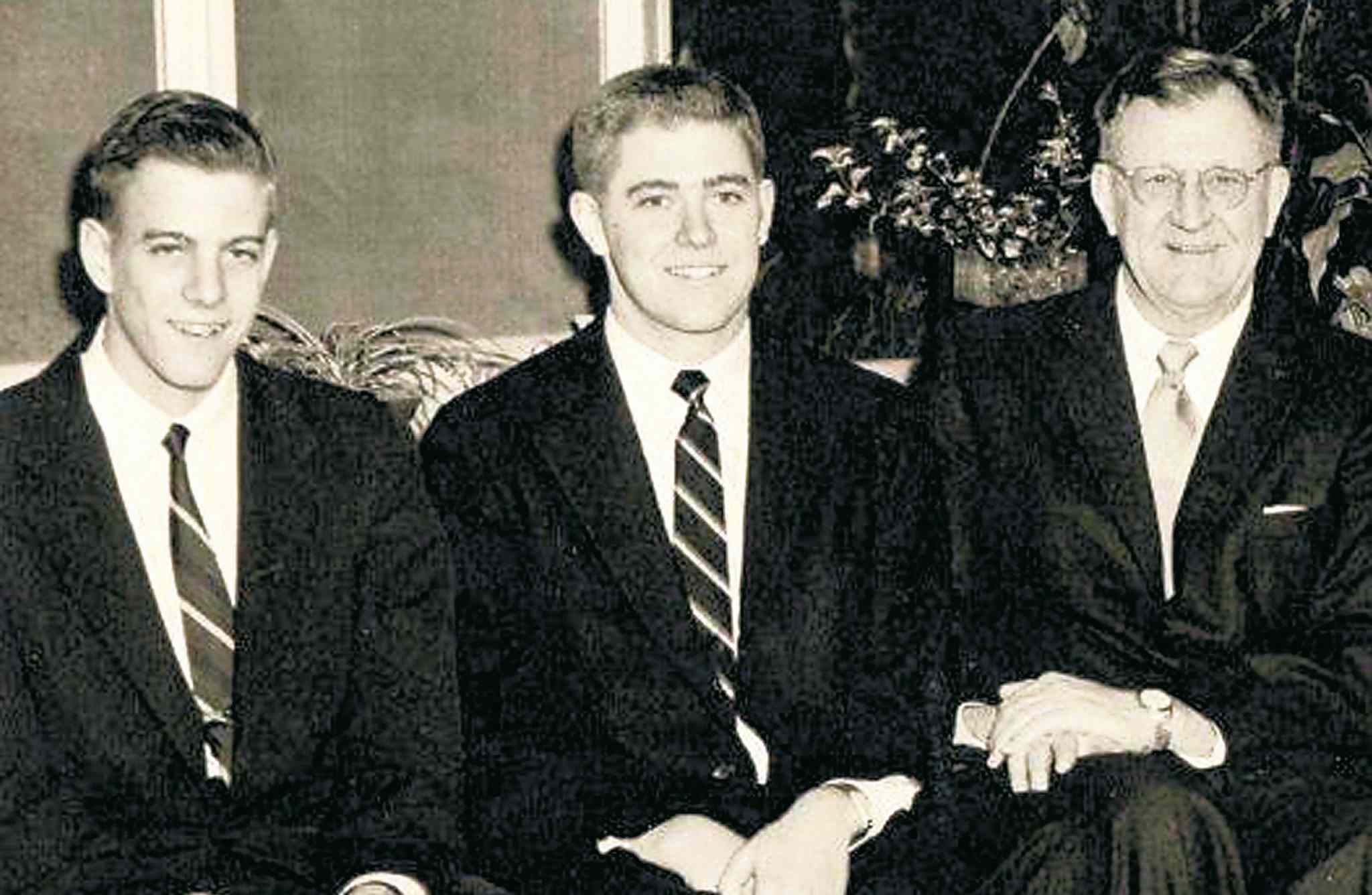 Before battling Obama, Koch siblings’ spat was internal – Winnipeg Free ...