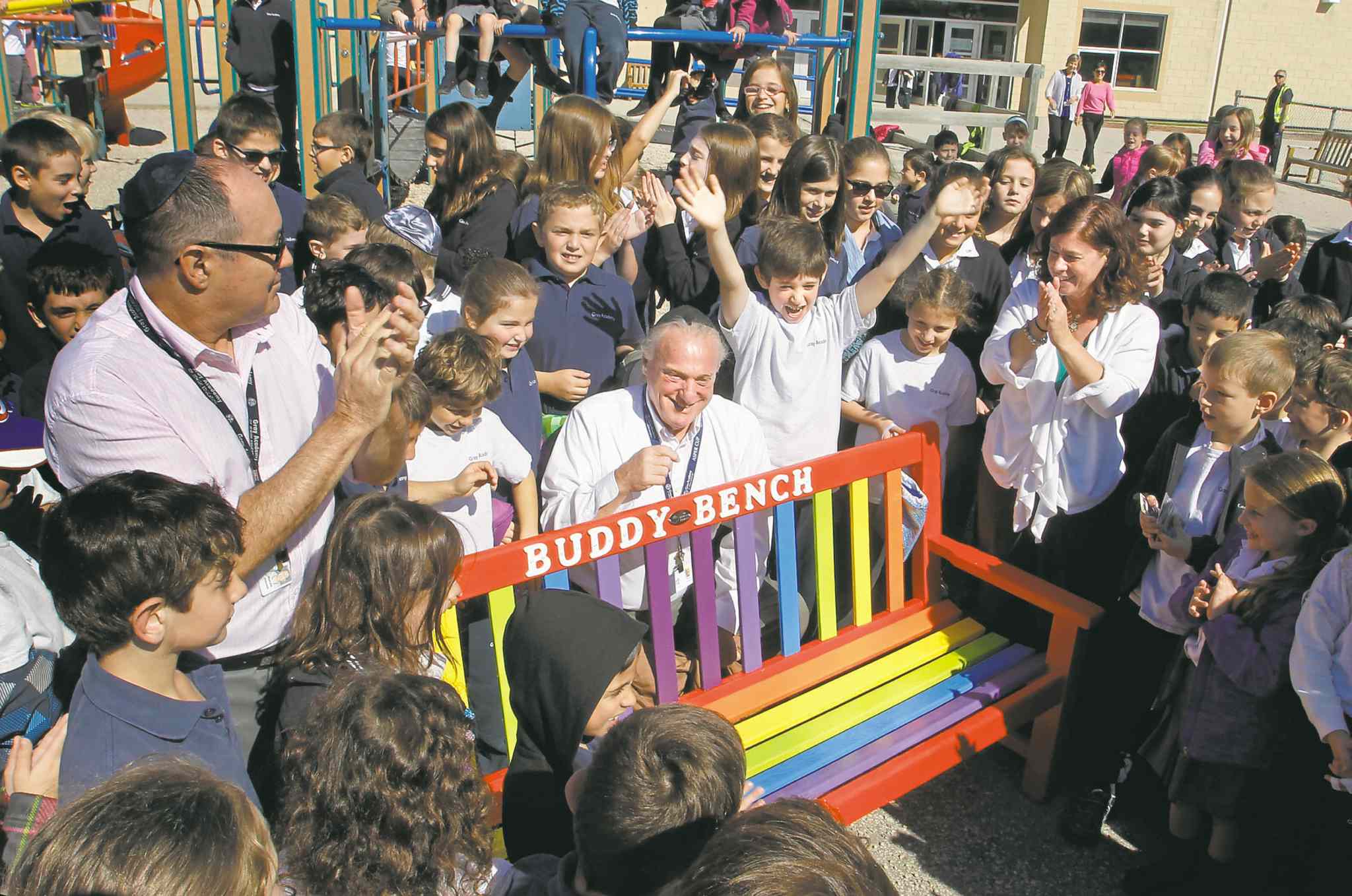 Buddy bench going viral – Winnipeg Free Press