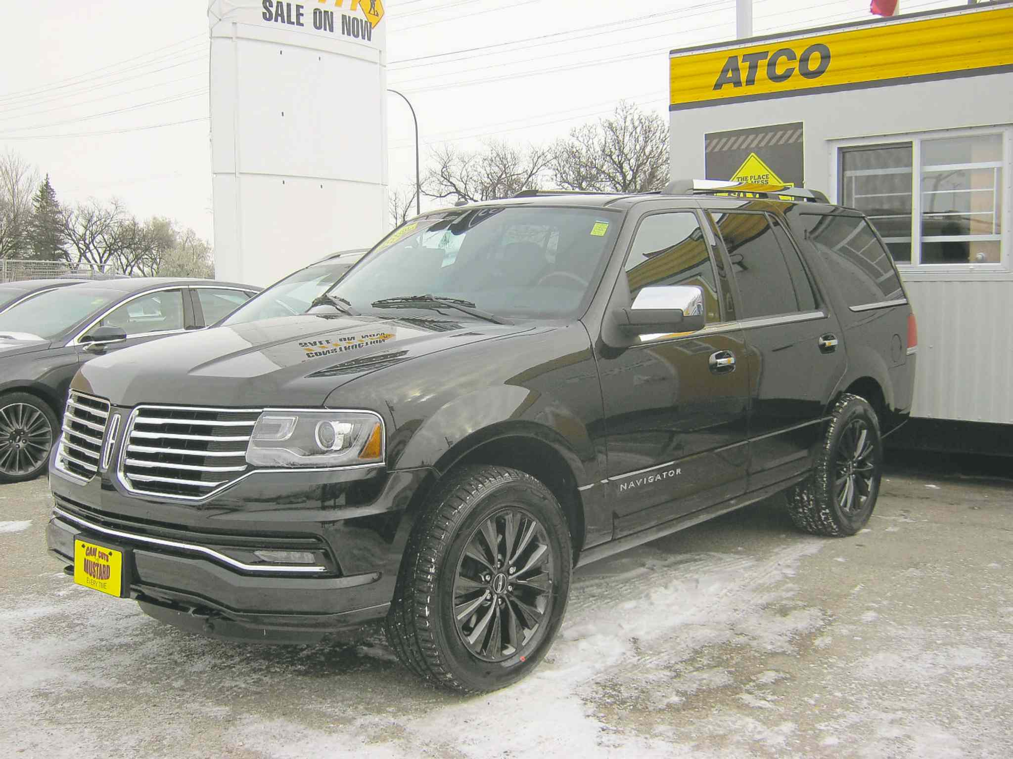 Va-va voom: New luxury models arrive in city – Winnipeg Free Press