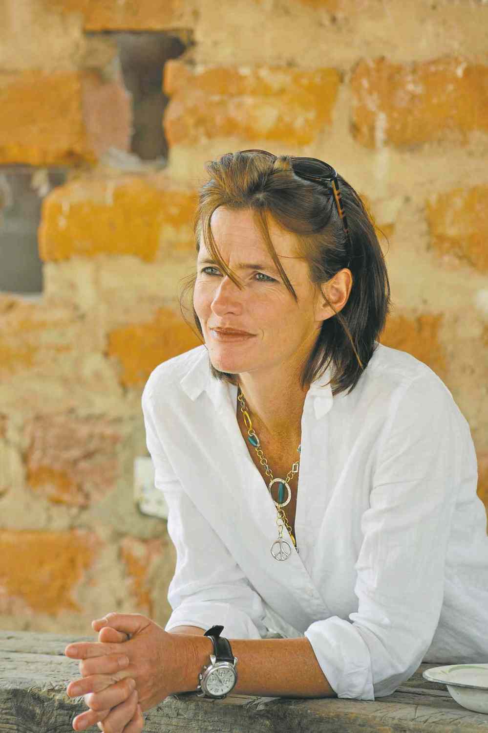 Exploring conflicted childhood memories helps author find her voice ...