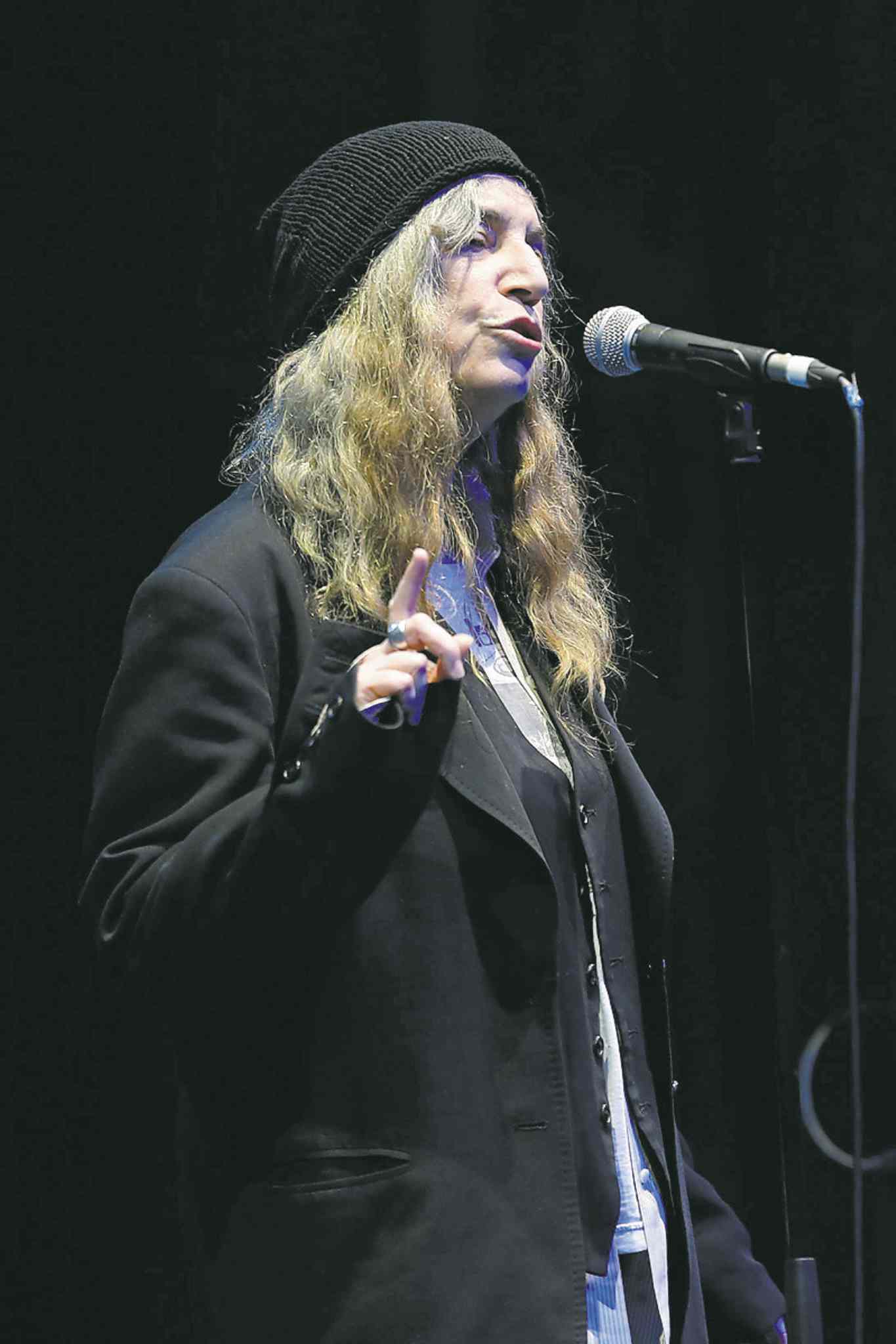 Punk icon’s second bio a musical meditation – Winnipeg Free Press