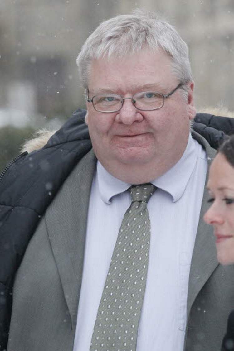 Crown tells jury woman who died in 2000 hit in head with hatchet ...