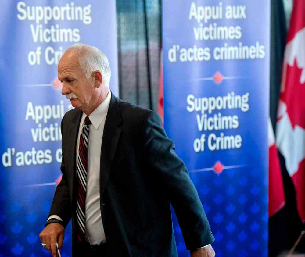 A penchant to self-destruct in full view – Winnipeg Free Press