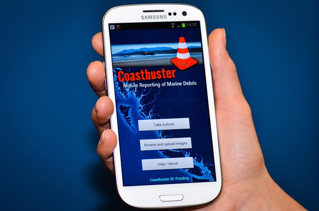 Smartphone app aims to track debris from deadly Japanese tsunami ...