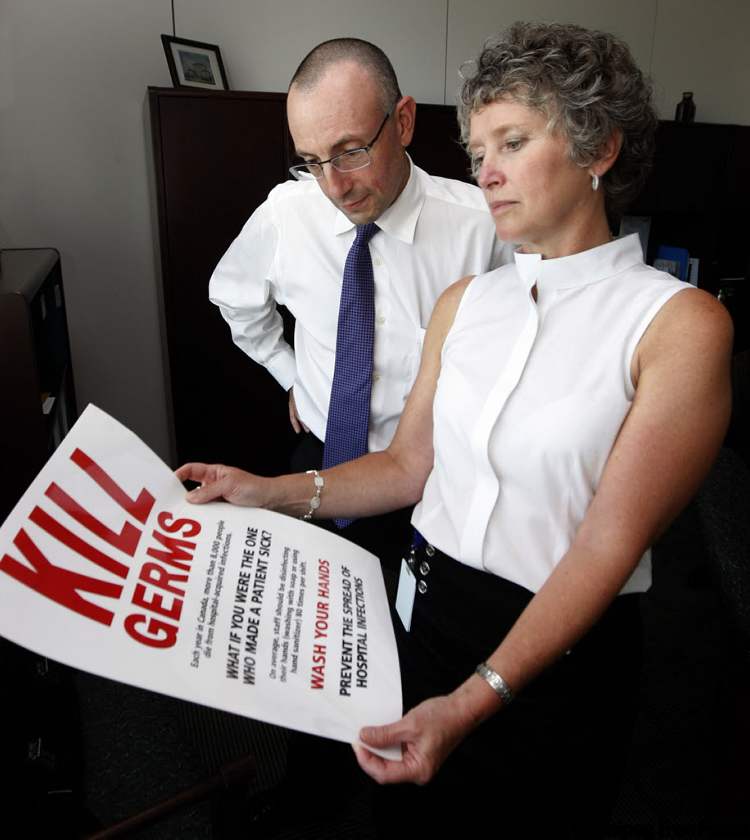 Hospitals battle superbug – Winnipeg Free Press