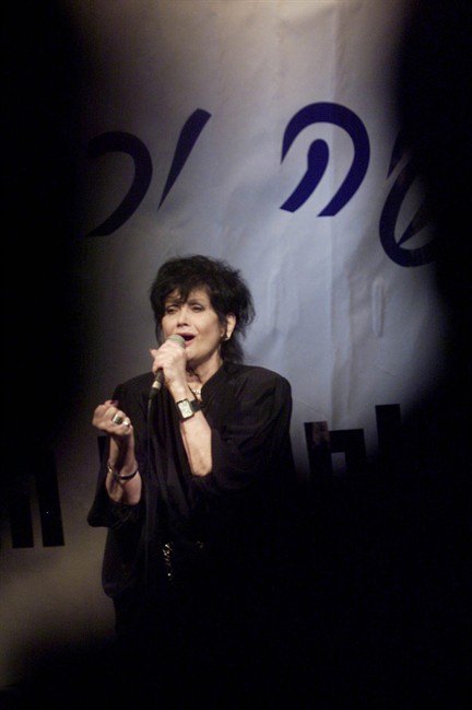 Yaffa Yarkoni, Israeli wartime singer who criticized military, dies at ...