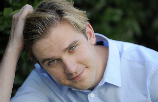 ‘Downton Abbey’ actor Dan Stevens going back in time again for new ...