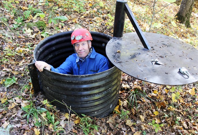 Minnesota man controls 65 km of caves, preserving them for science ...