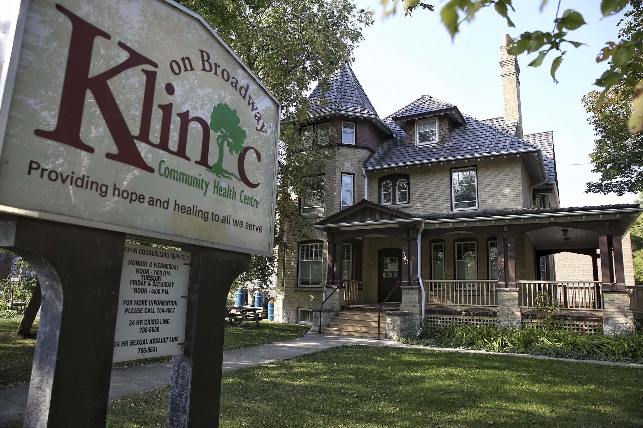 Klinic set to buy new digs on Sherbrook – Winnipeg Free Press