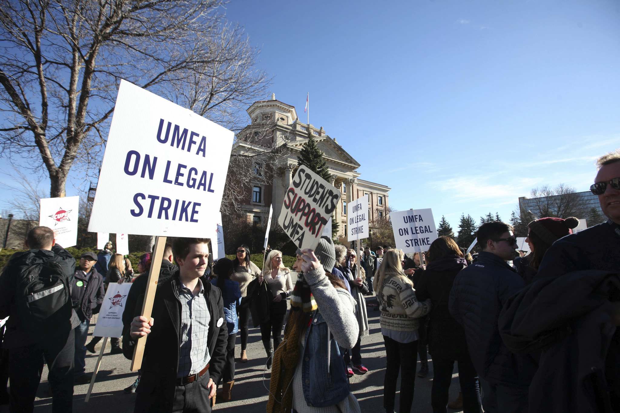 U of M maps out strike scenarios that impact current and winter terms ...