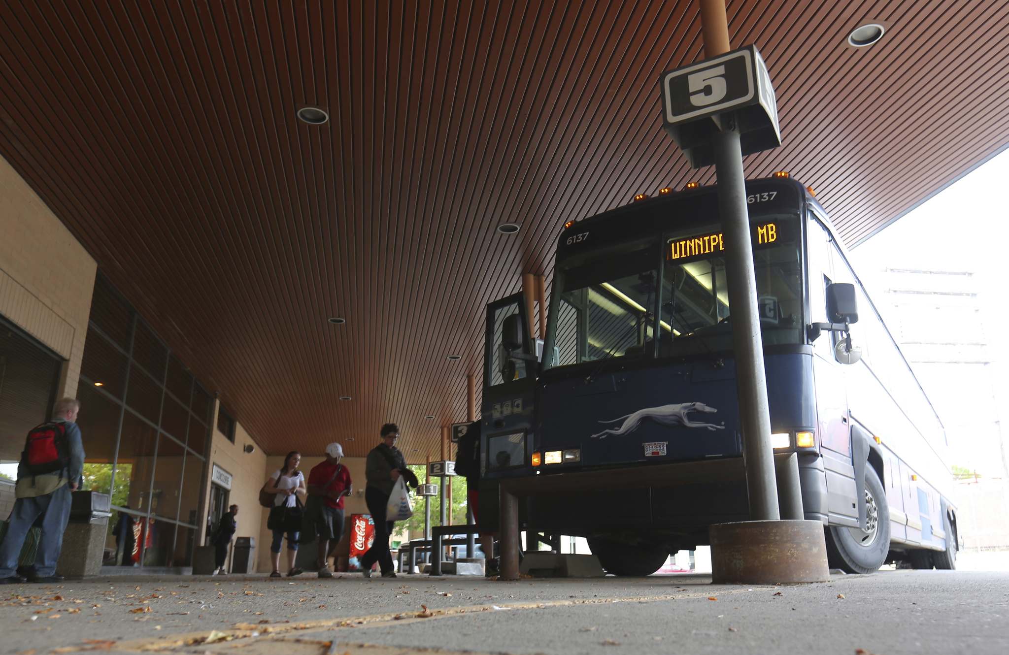 Disturbed man terrorizes fellow passengers on Greyhound bus – Winnipeg ...