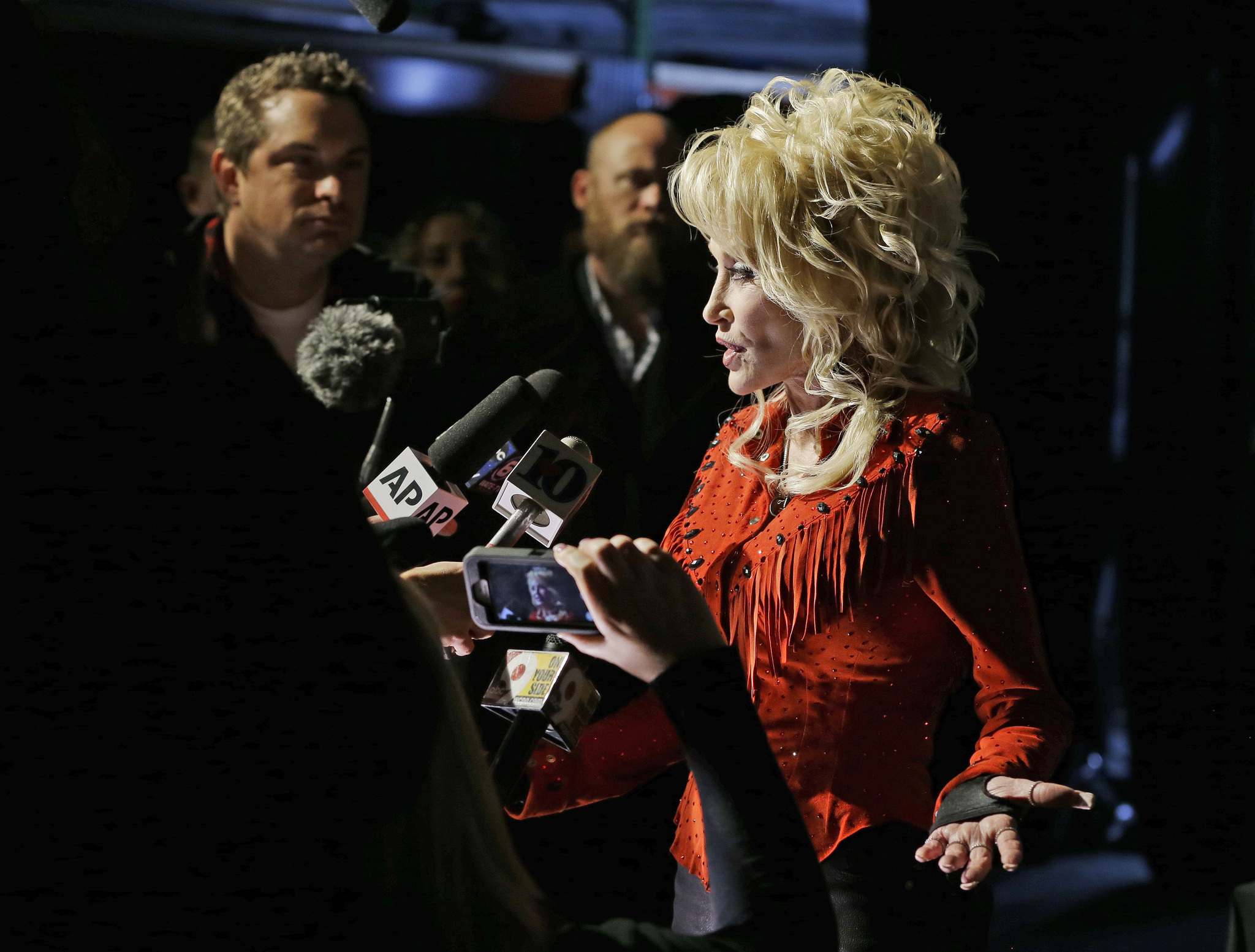 The boundless generosity of Dolly Parton – Winnipeg Free Press