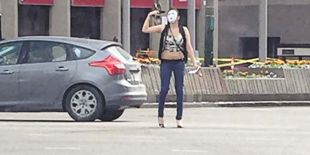 Teen who held fake gun to her head in the middle of traffic pleads guilty – Winnipeg Free Press