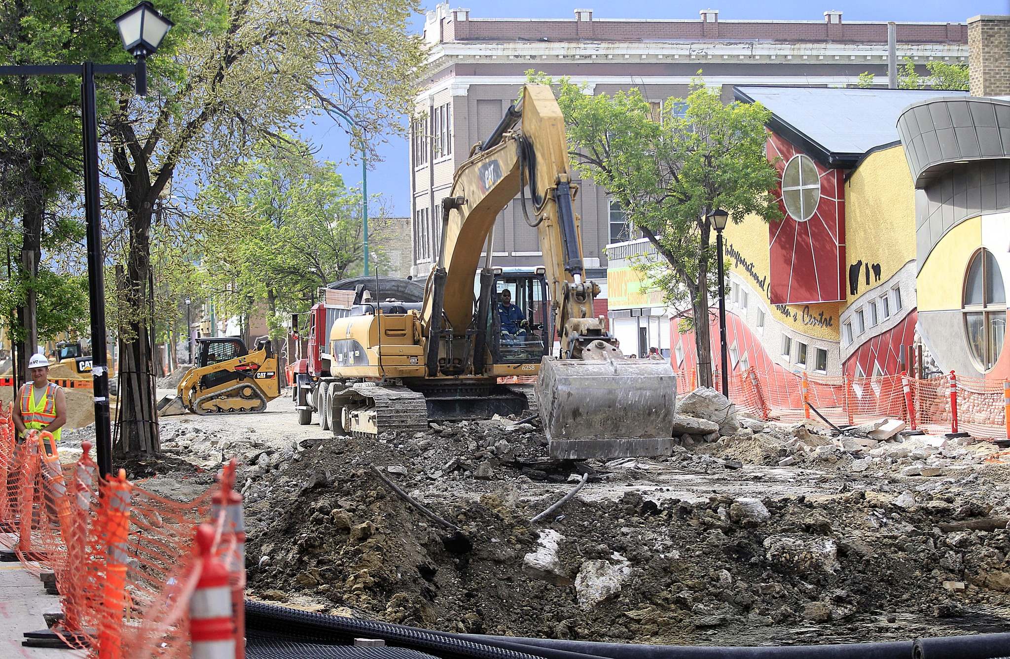 Overhaul of road repair contracting process hits speed bump – Winnipeg ...