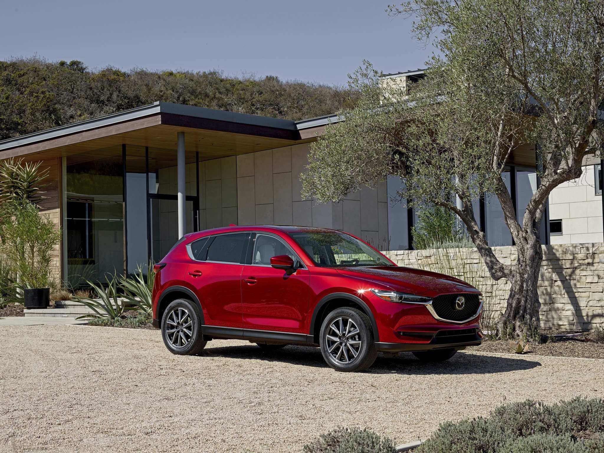 Crown Mazda celebrates anniversary – Winnipeg Free Press