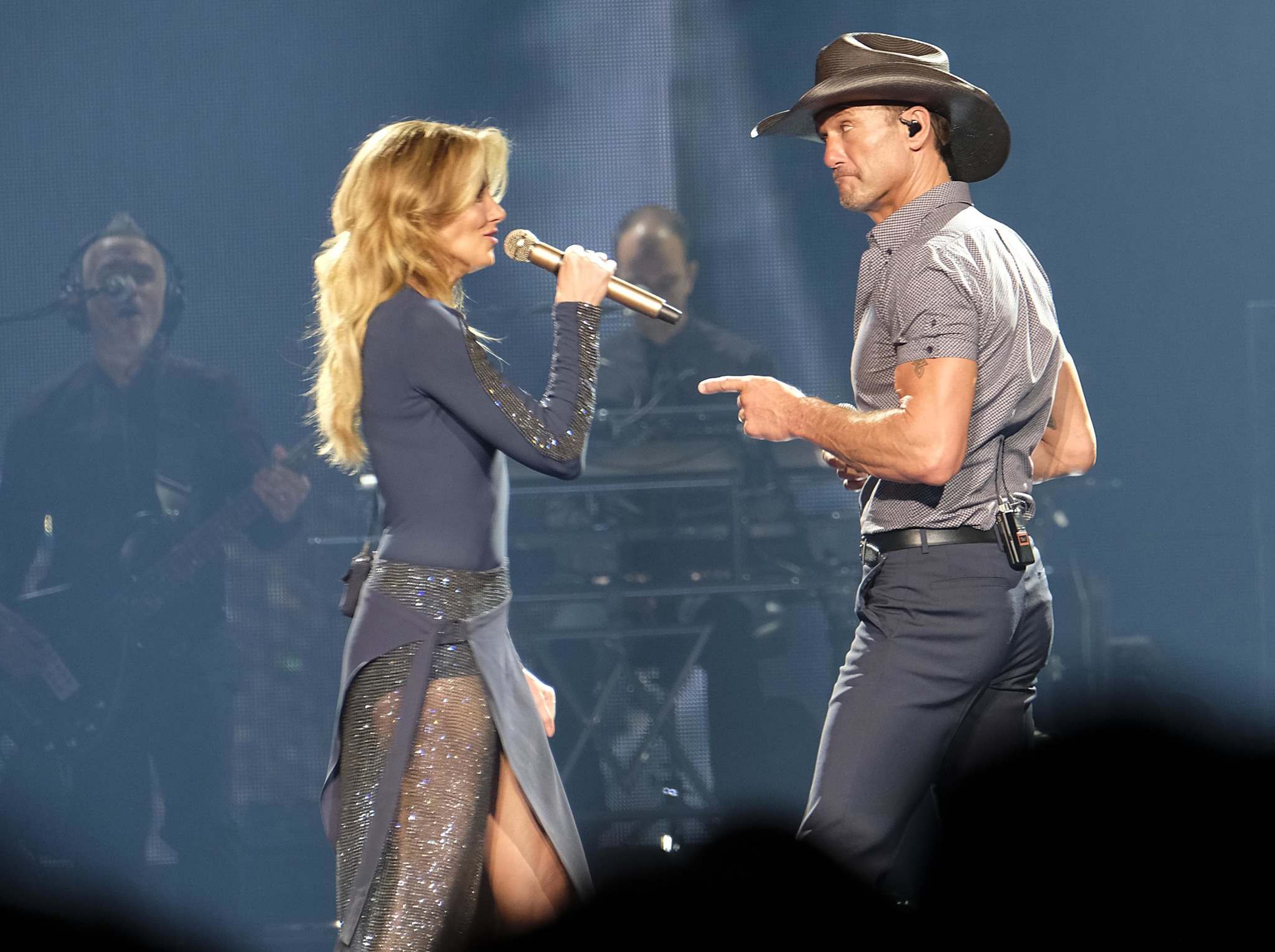 Married country superstars share musical love on stage – Winnipeg Free ...