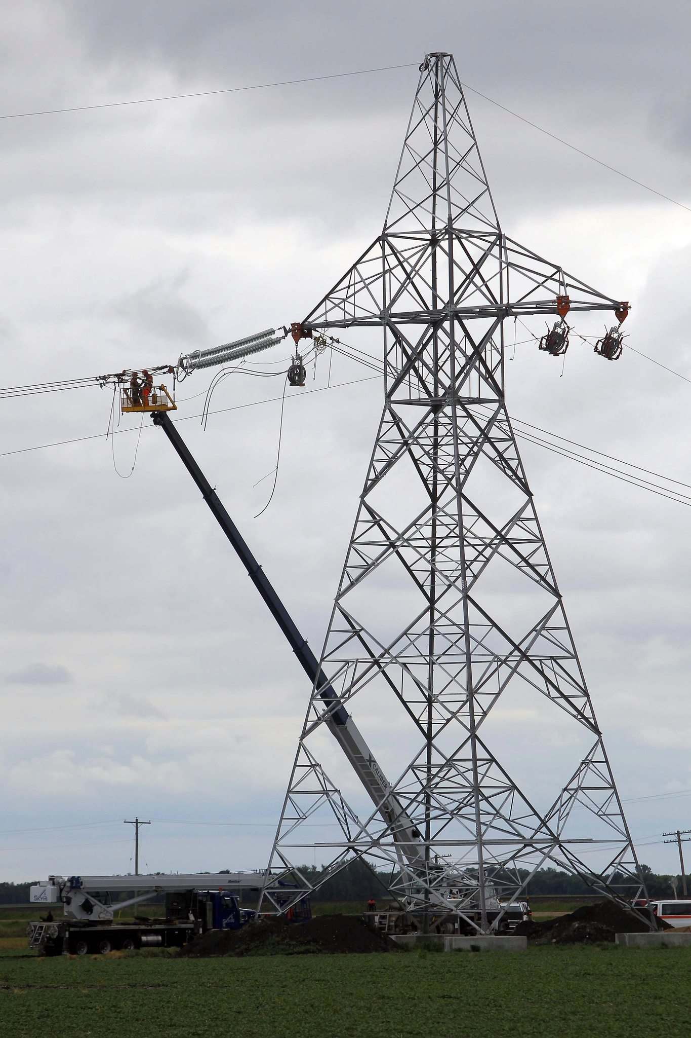 Hydro still reeling from NDP’s decisions – Winnipeg Free Press