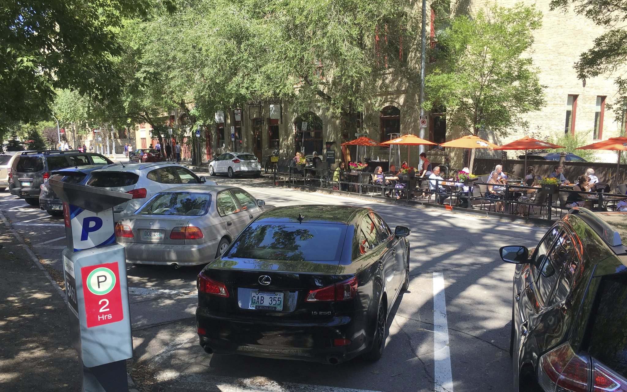 Project shows diagonal parking works – Winnipeg Free Press