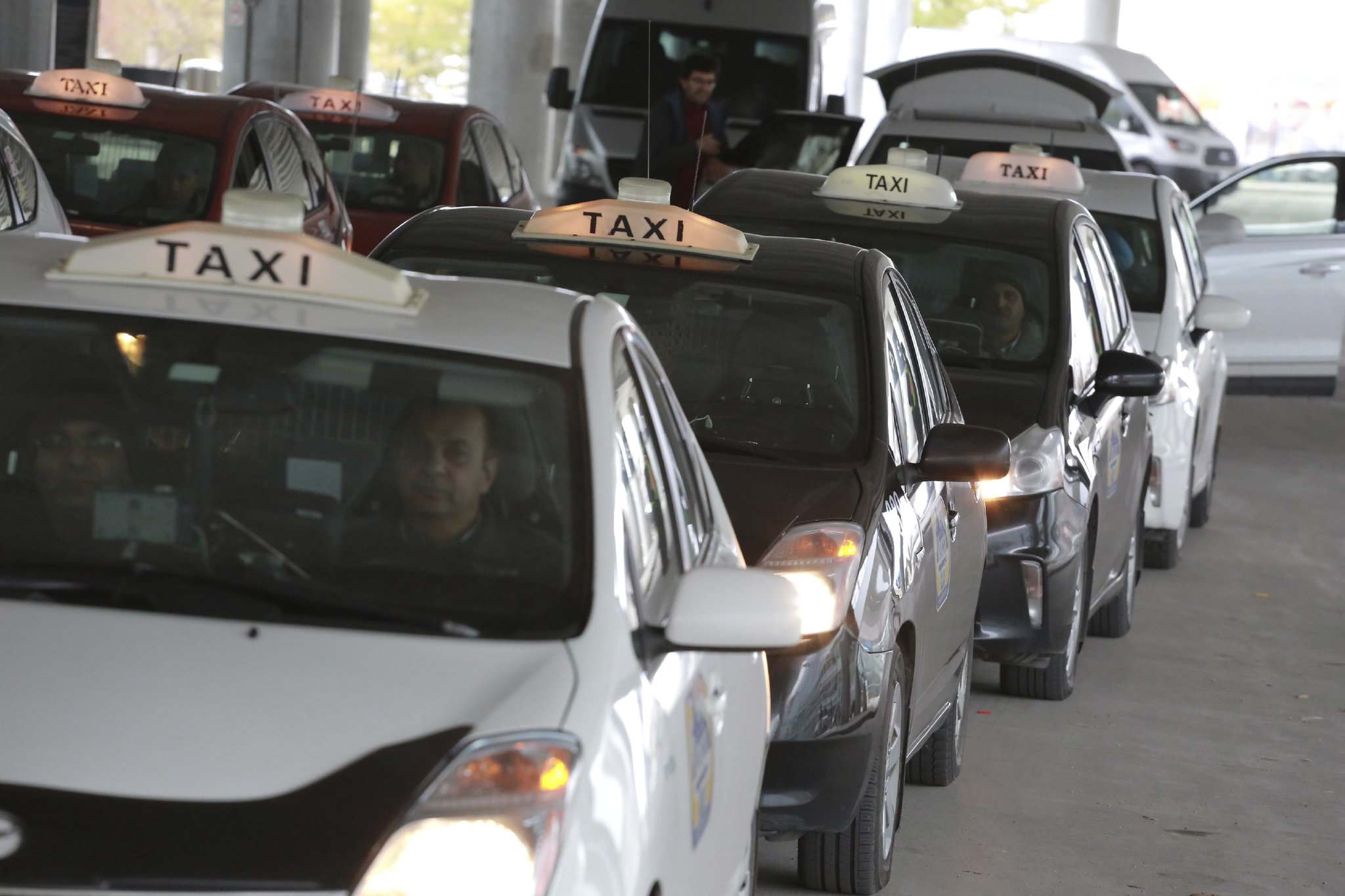Taxi industry vows to fight Uber – Winnipeg Free Press