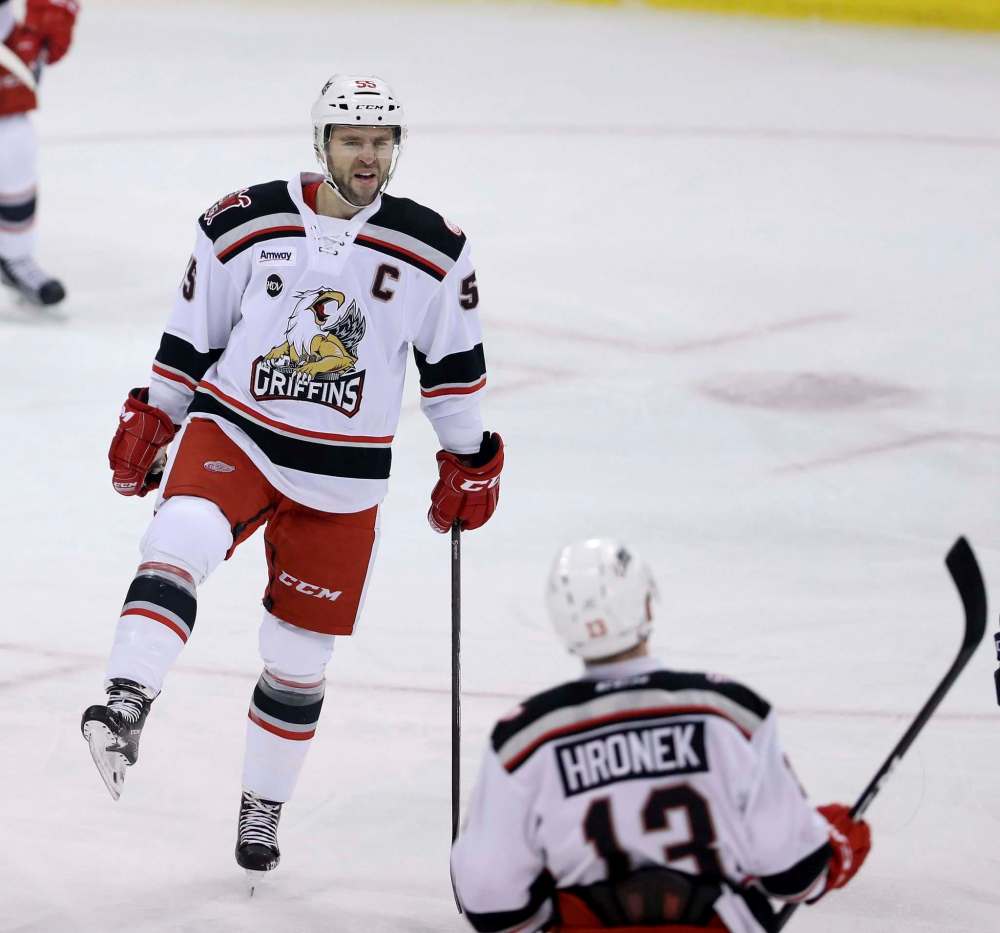 Penalty-prone Moose squander great start – Winnipeg Free Press