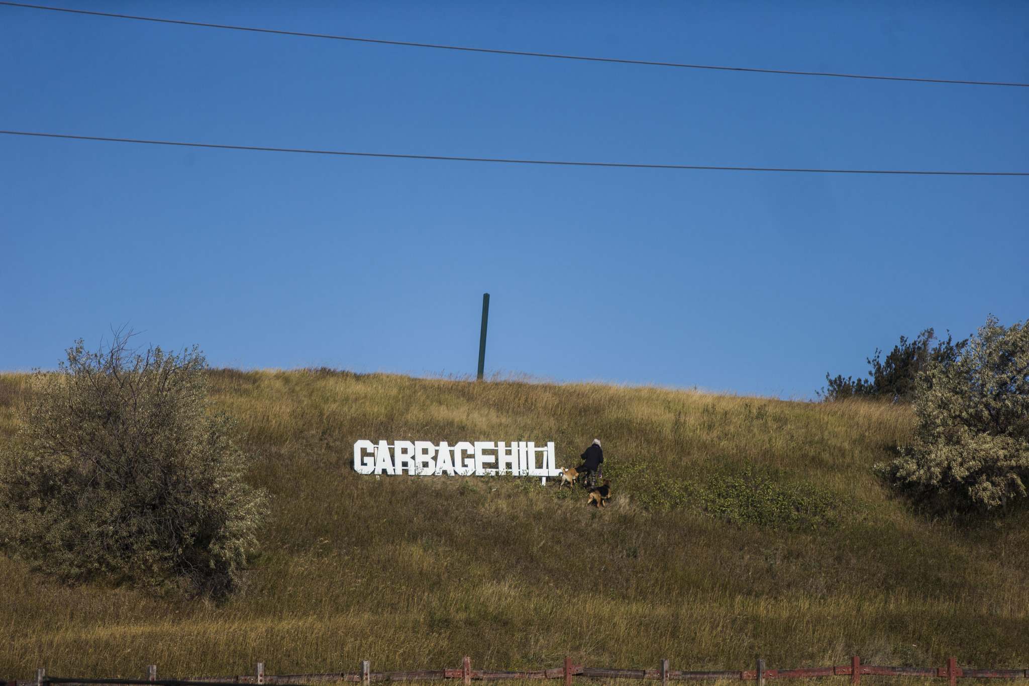 Mystery ‘Garbage Hill’ sign taken down nearly as quickly as it appeared ...