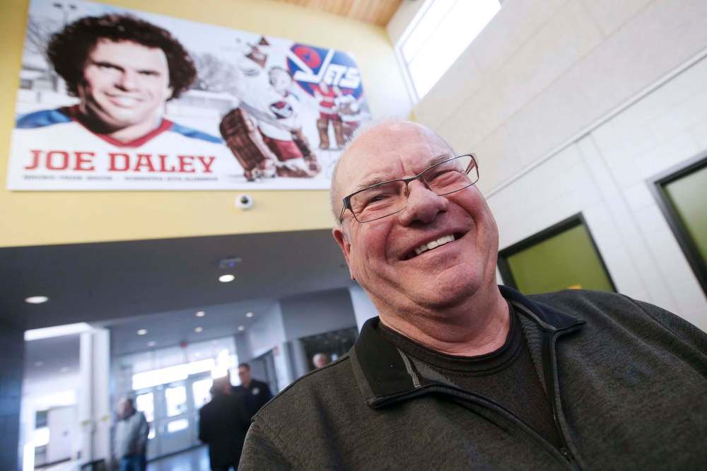 Former Winnipeg Jet Joe Daley honoured at mural unveiling – Winnipeg ...