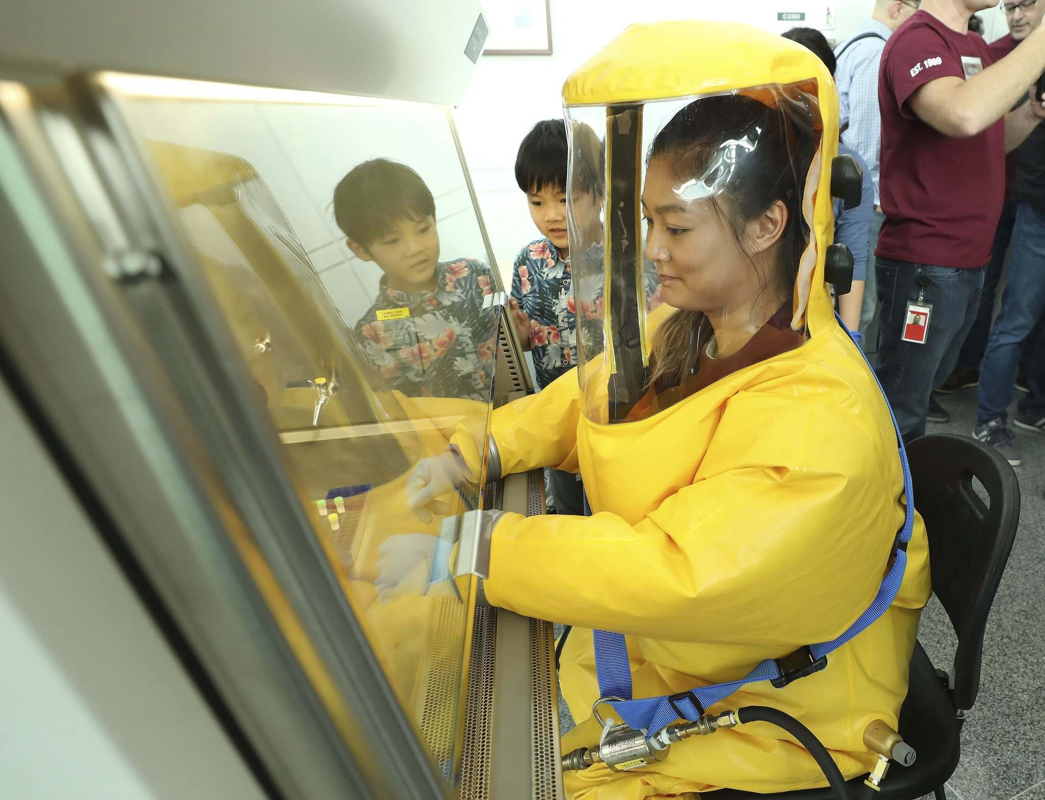 National virology lab opens doors to public – Winnipeg Free Press